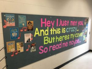 35 Fun & Engaging Reading Bulletin Board Ideas for Classroom ...