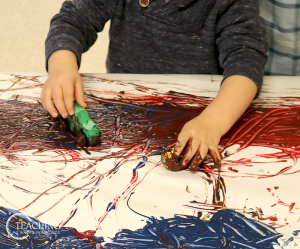 30 Colorful Rainbow Activities for Toddlers and Preschoolers ...