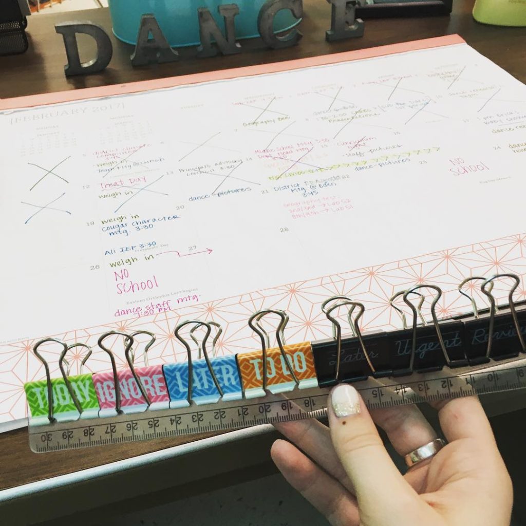 32 Brilliant Classroom Organization Ideas for a Stress-Free School Year ...