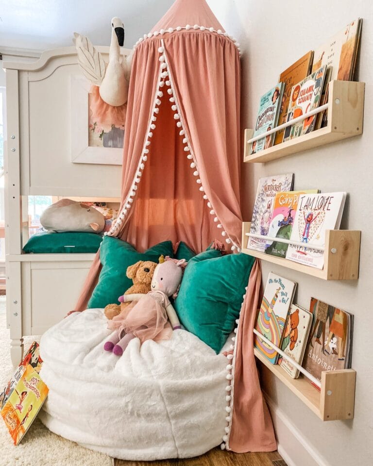 33 Cozy & Creative Reading Corner Ideas for Your Classroom - Education ...