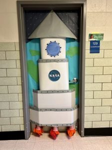 55 Amazing Space-Themed Classroom Ideas - Education Corner