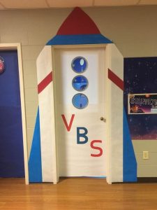 55 Amazing Space-Themed Classroom Ideas - Education Corner